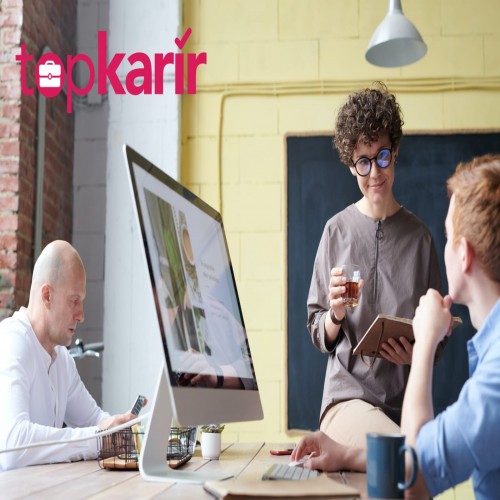 6 Cara Membuat UMKM Kamu Menjadi Go Digital | TopKarir.com 6 Cara Membuat UMKM Kamu Menjadi Go Digital | TopKarir.com